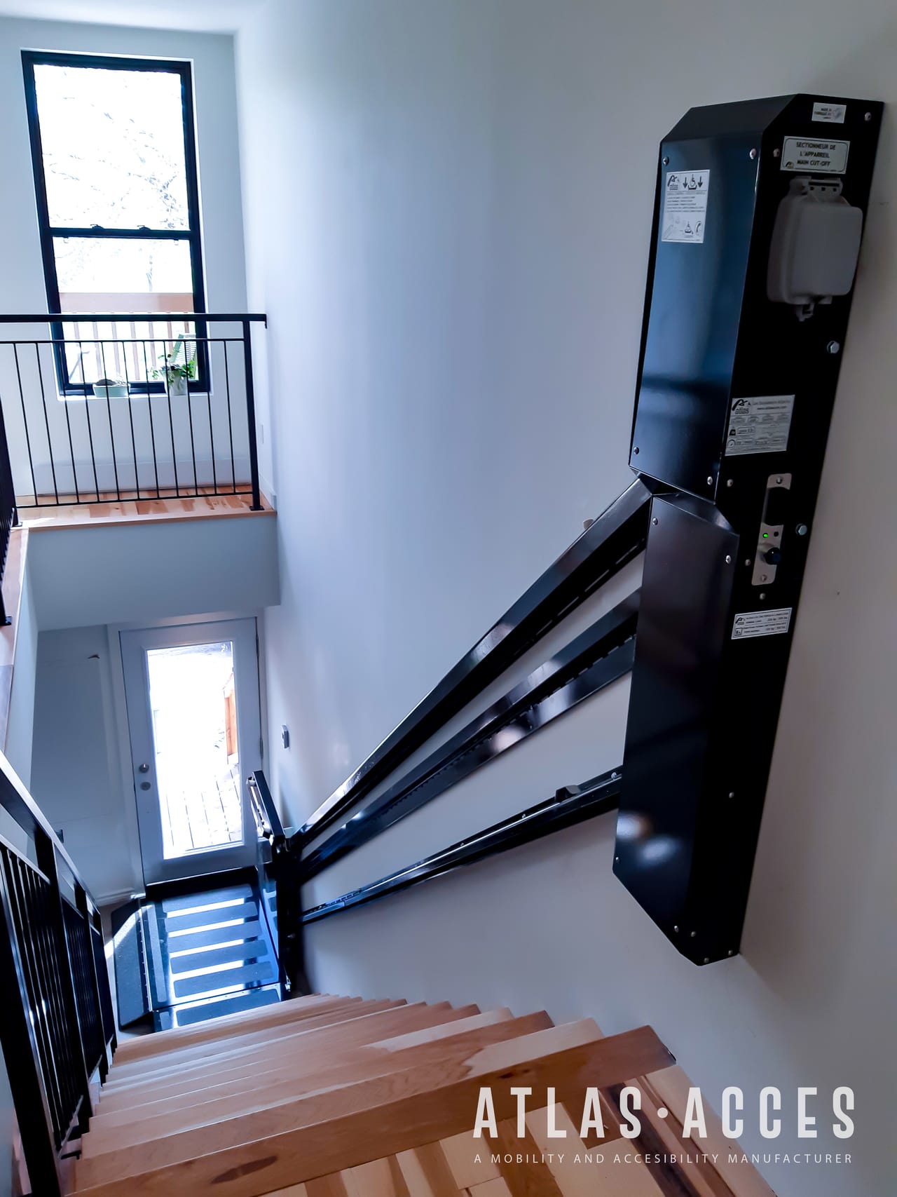 Atlas Inclined Platform Lifts AC-105